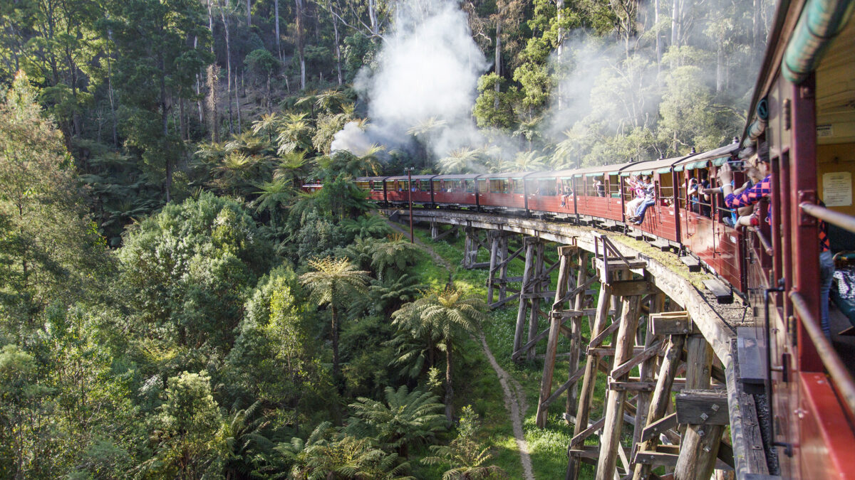 Victorian Lakes, Penguins and Vineyards - Cartier World Travel